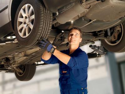 What is TPMS & How Does TPMS Work? | Goodyear Tyres